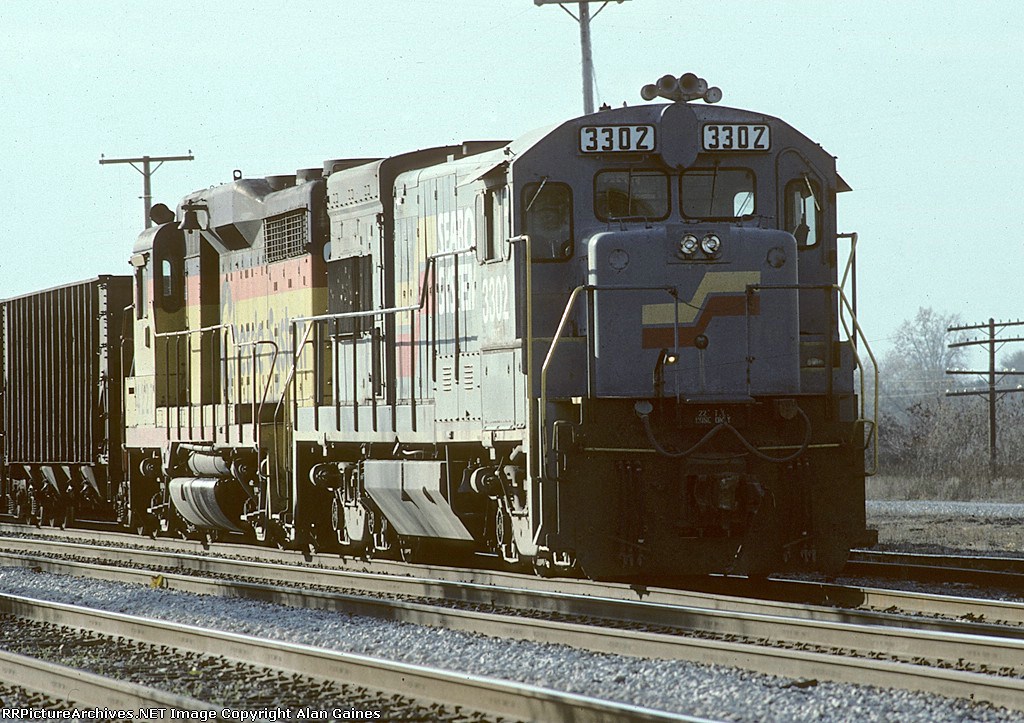 CSX U23B 3302
